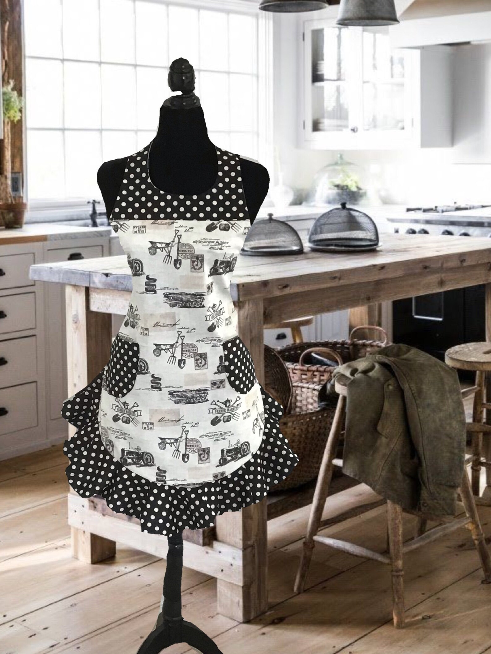 Cute Farmhouse Apron for Women Rustic Farm Apron in Tractors - Etsy