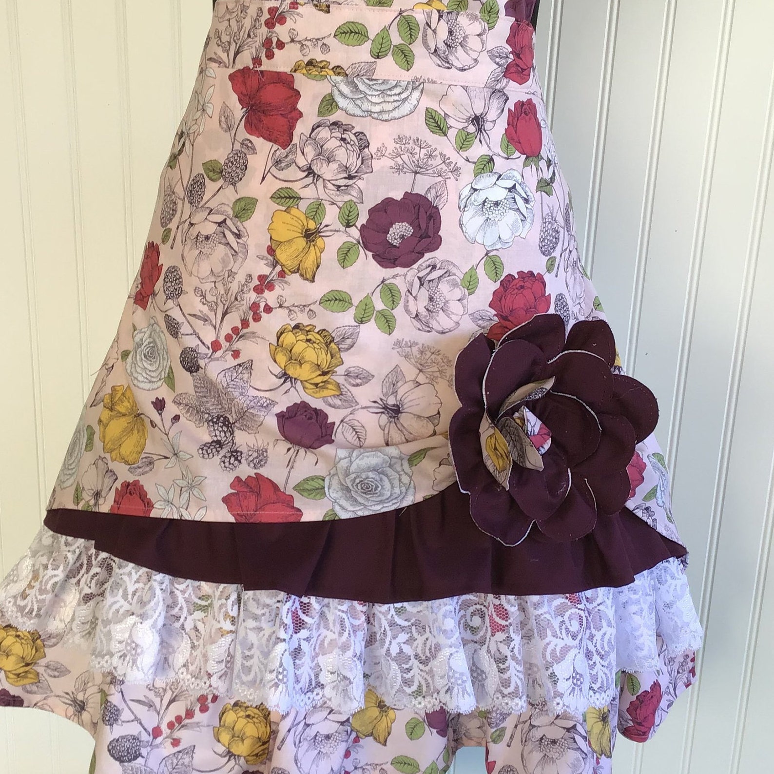 Womens Cute Retro Apron in Pink Floral Print Apron With - Etsy