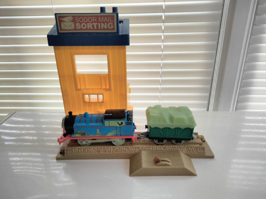 Thomas and Friends Train Trackmaster Glow in the Dark, Stop Track,sodor ...