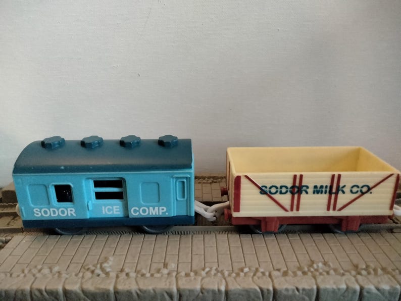 Thomas Train Trackmaster Motorized Railway Replacement Ice Cream Milk ...