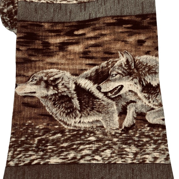 Vintage 1998 Endangered Species Gray Wolves Silk Neck… - Gem
