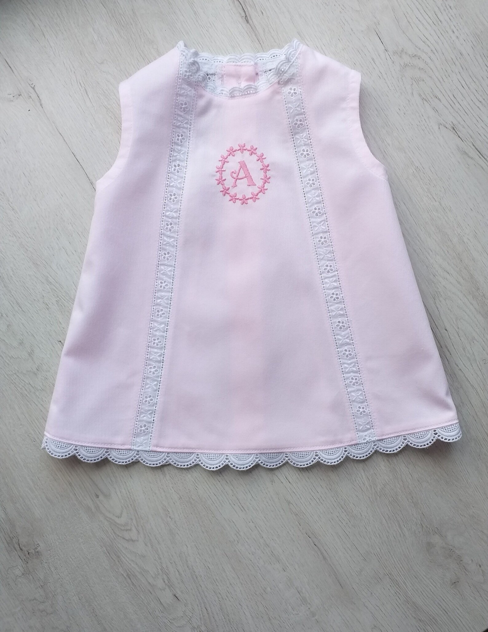 Personalized baby girl dress Vestido bebe niña personalizado. Vestido ...