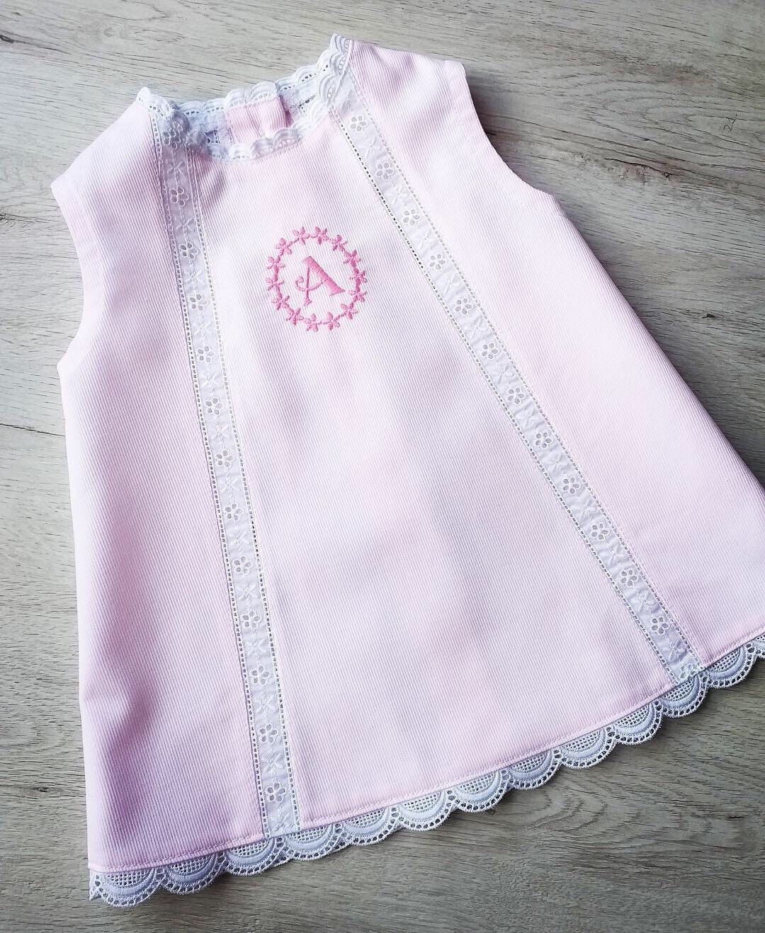 Personalized baby girl dress Vestido bebe niña personalizado. Vestido ...