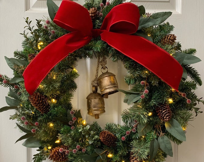 Classic Christmas Wreath With Rustic Bells and Optional Lights Made to ...