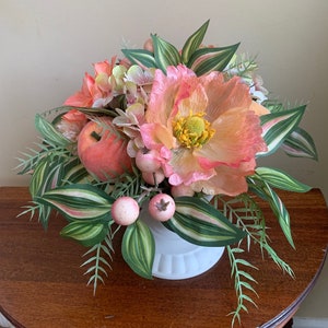 Peach Floral Centerpiece - Etsy