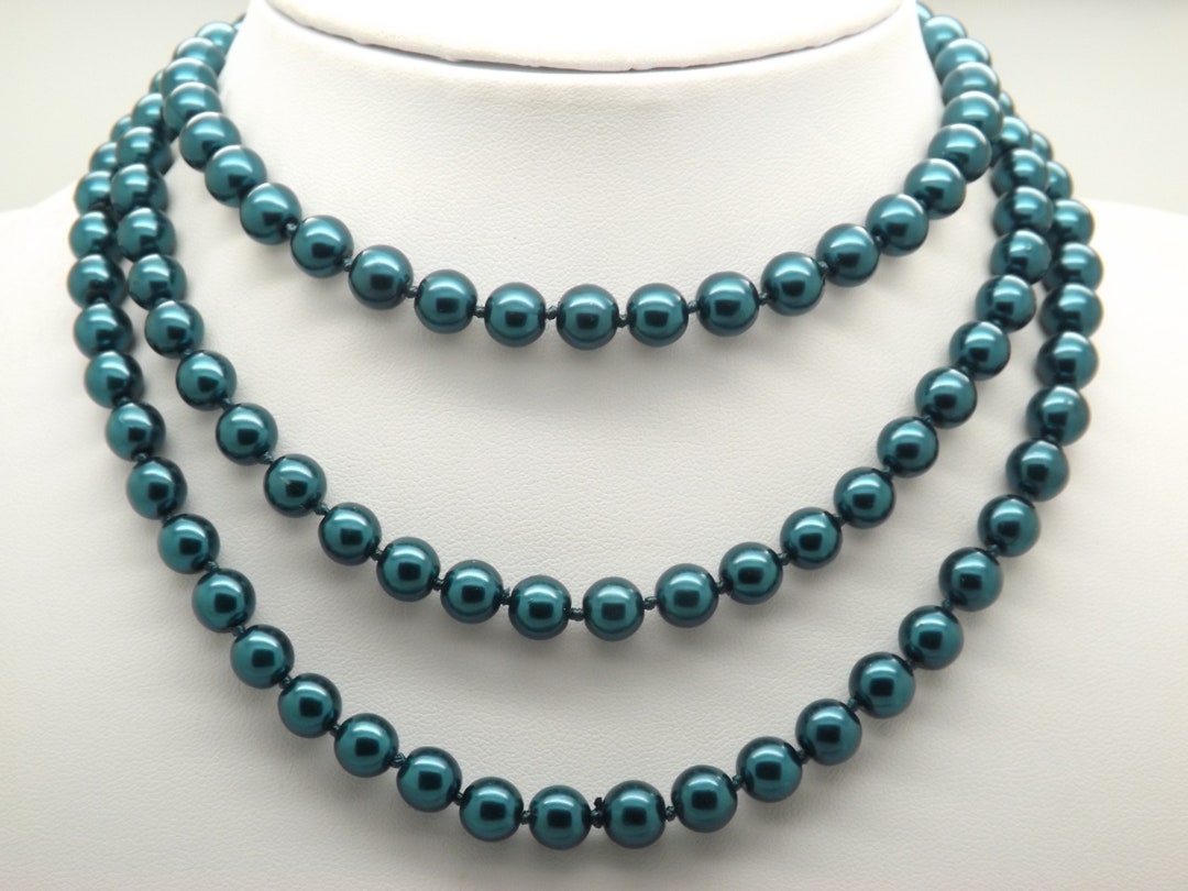 A Super Necklace and Bracelet Costume Jewelry Set of a Long Necklace ...