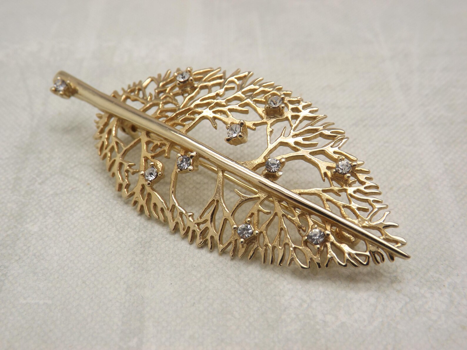 A Lovely Large Stylized Leaf Design Vintage Jewelry Brooch Hand Made in ...