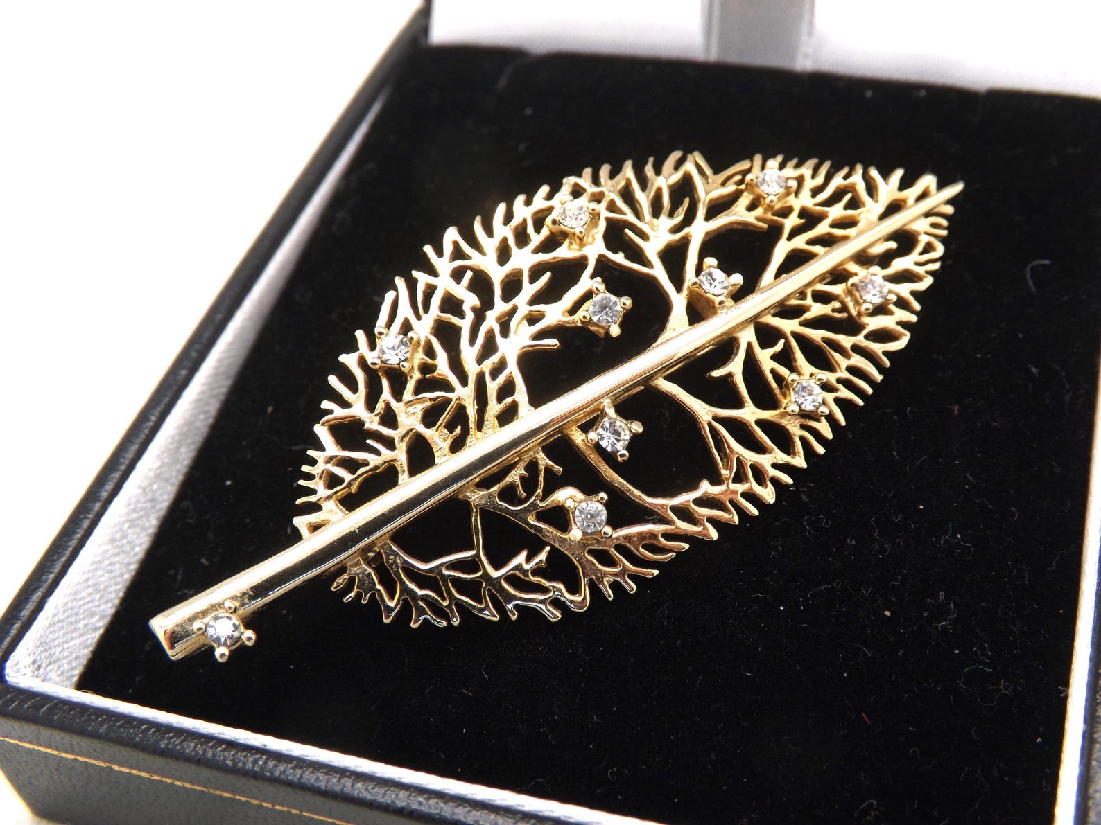 A Lovely Large Stylized Leaf Design Vintage Jewelry Brooch Hand Made in ...