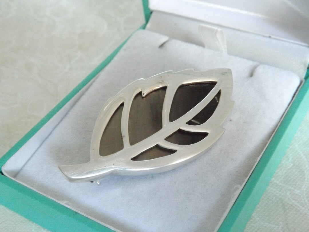 A Fine Handmade Stylized Leaf Design Vintage Jewelry Brooch in Silver ...