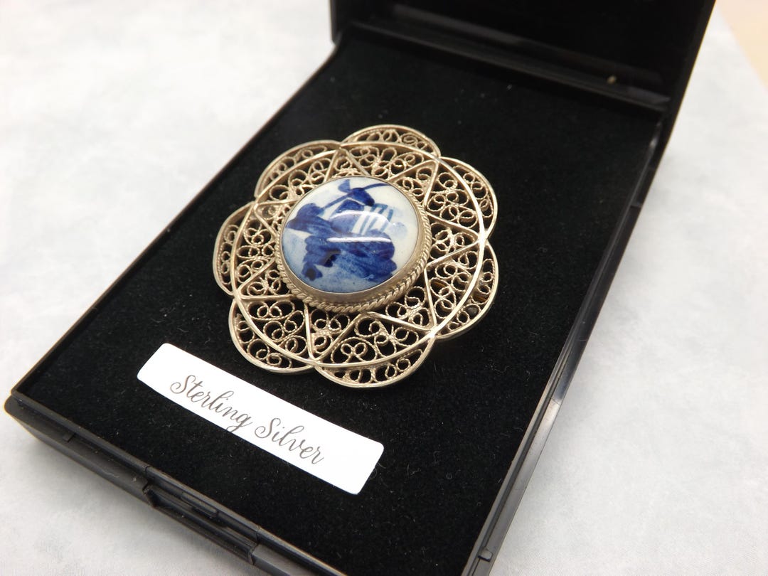 A Superb Dutch Delft China Round Windmill Design Antique Jewelry Brooch ...
