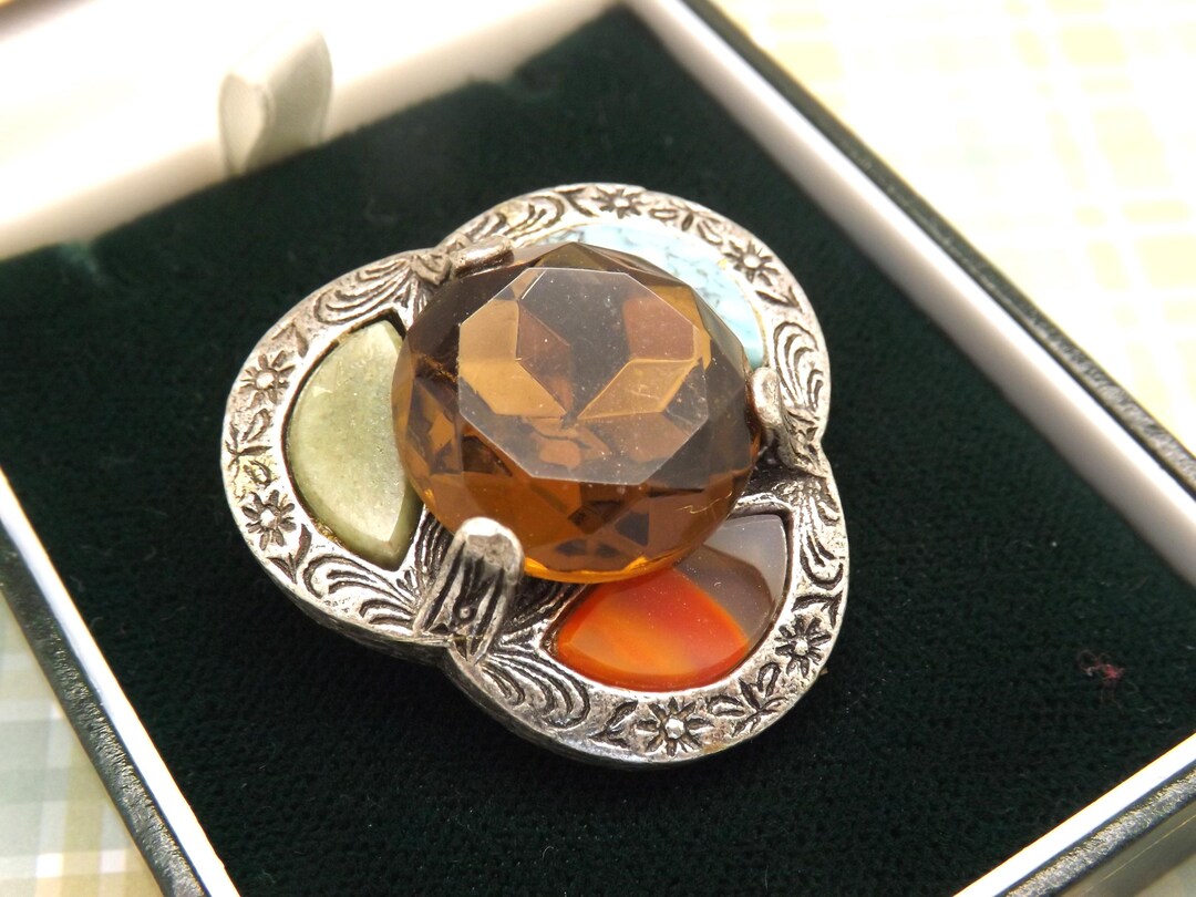 A Lovely Miracle Triangular Scottish / Celtic Vintage Brooch in ...