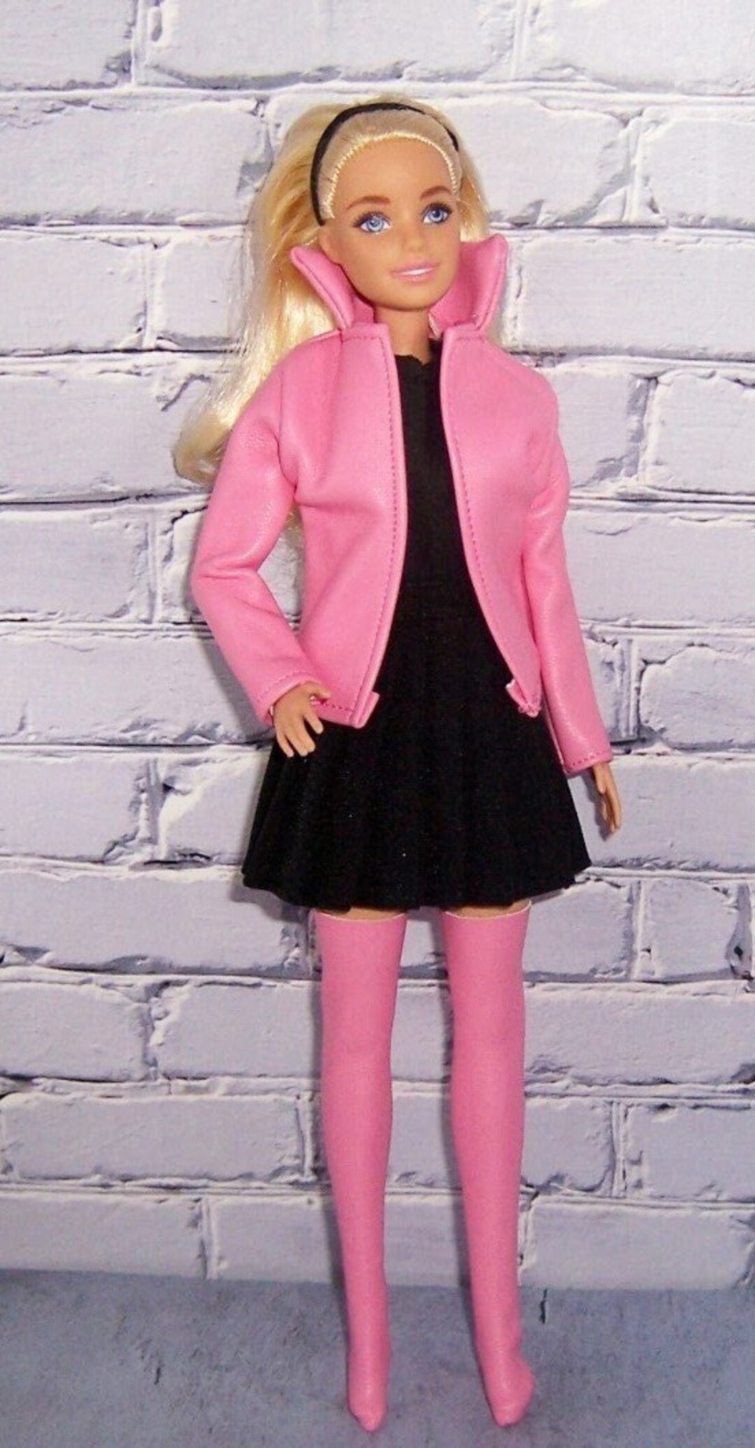 Pink Vinyl Jacket & Thigh Highs-black Pleated Skirt/sleeveless Top-will ...
