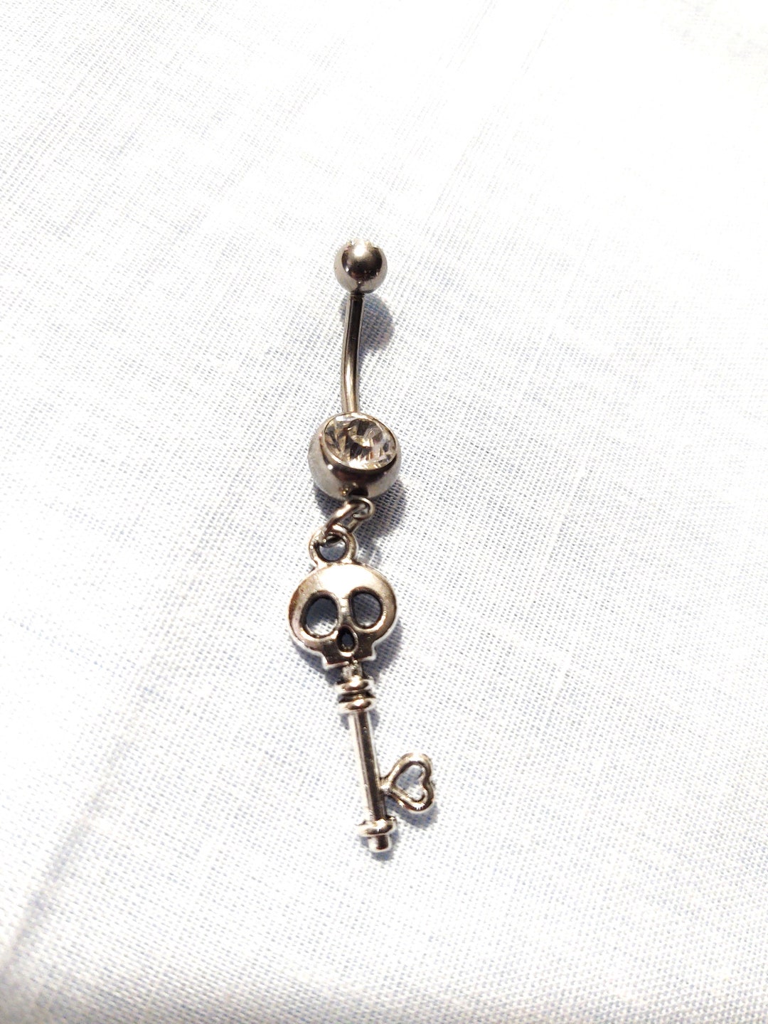 Goth SKULL Head KEY Heart Shape Lock Key Dangling Charm Dazzling Clear ...