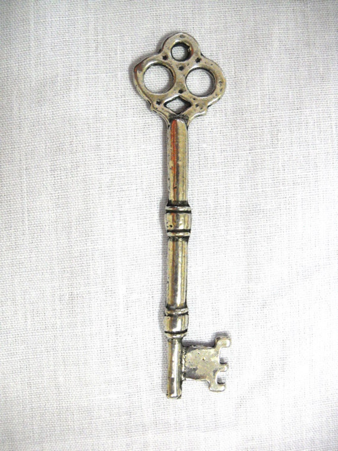 Large Skeleton KEY With Classic Trunk Key Figure Eight Topper Solid ...