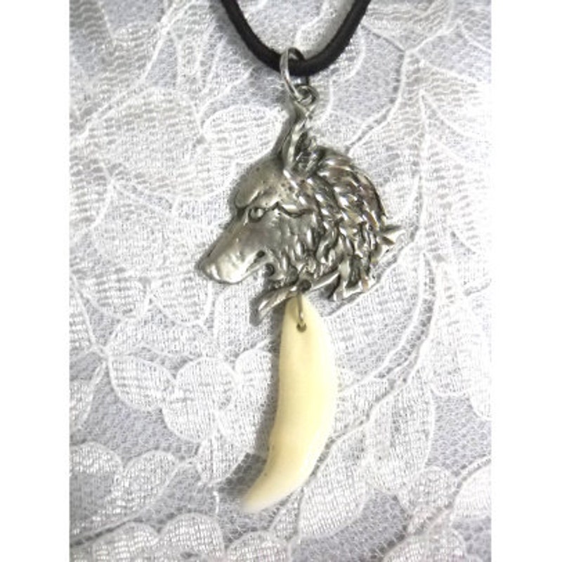 Real Wolf Tooth Necklace - Etsy