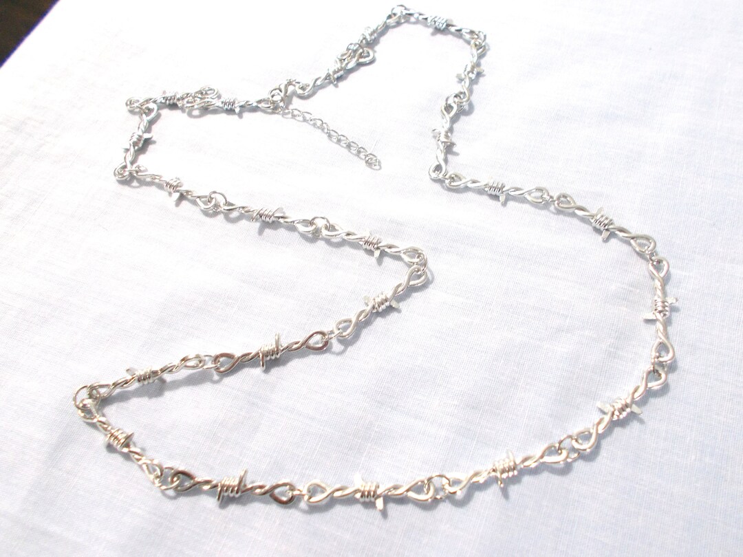BARBED WIRE / Barb Wire / Barbwire Double Loop Silver Color Barb Twist ...