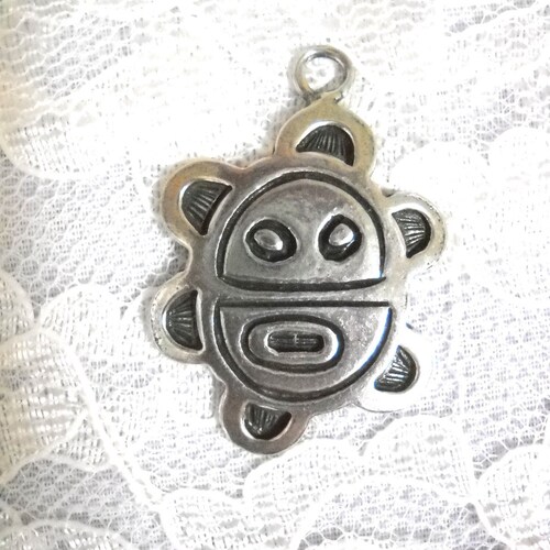 Taino Indian Petroglyph CAGUANA Goddess Pewter Pendant on - Etsy