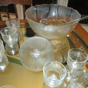 Vintage Arcoroc fleur Glass Punch Bowl Set - Etsy