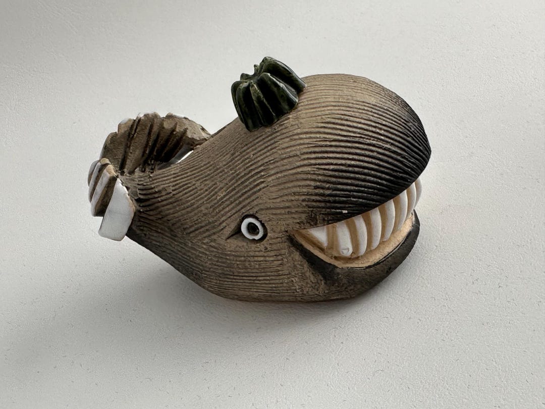 Vintage Artesania Rinconada Smiling Whale #28 Retired Whimsical Ceramic ...