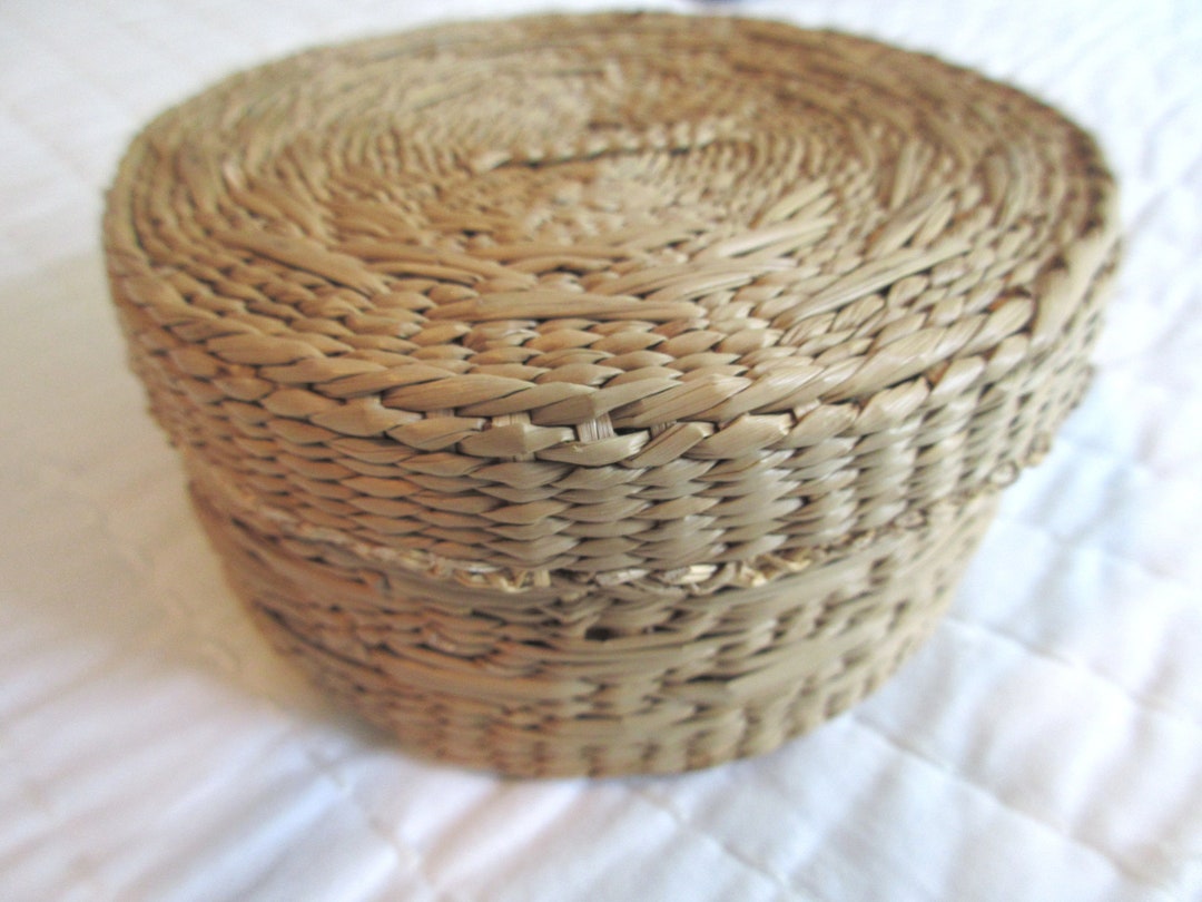 Vintage Wicker Basket With Lid Boho Basket Bohemian Decor Round Woven ...