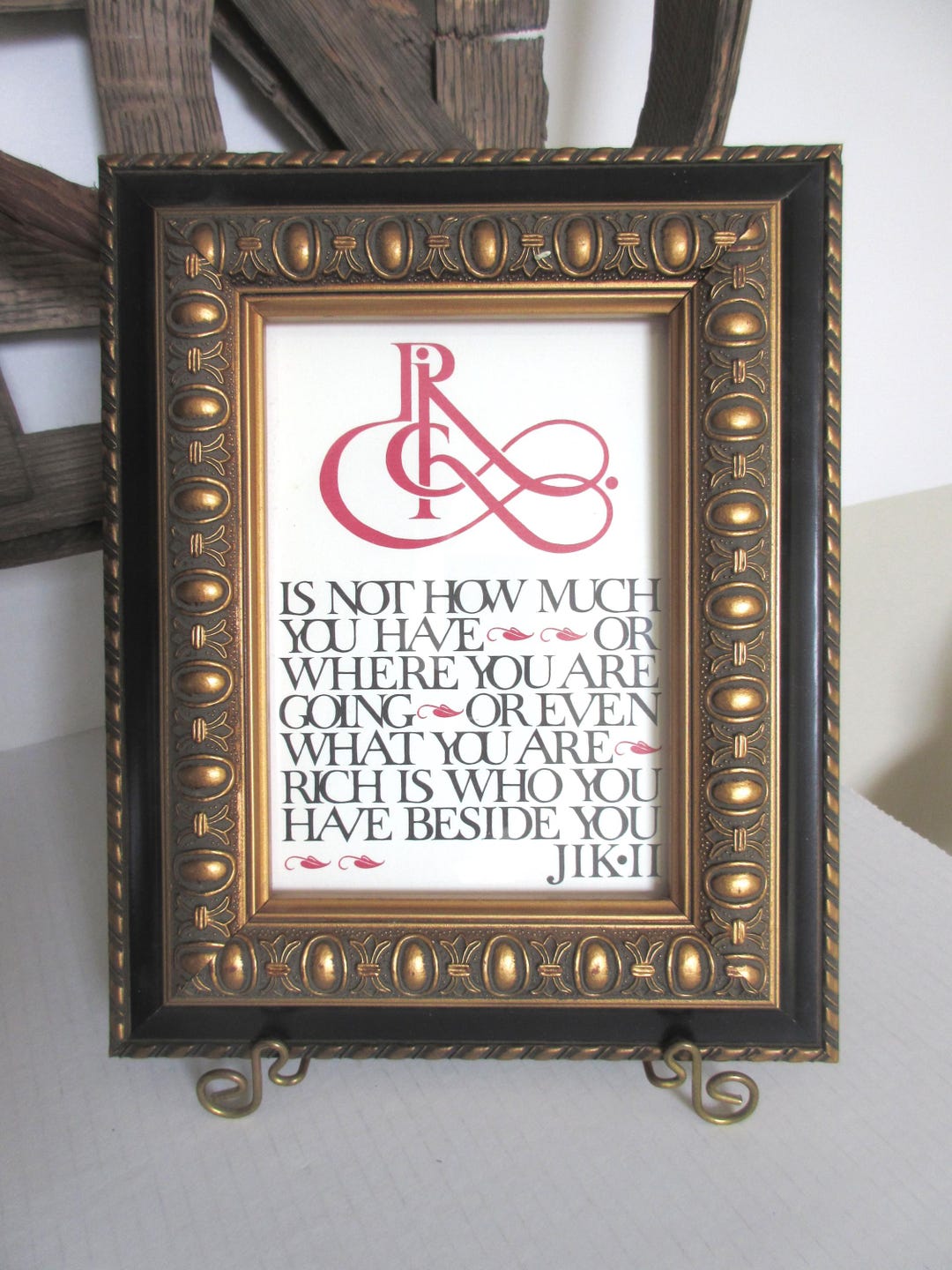 Vintage Gerahmte Michael Podesta 1989 Kalligraphie Reich ist Wer Zitat ...