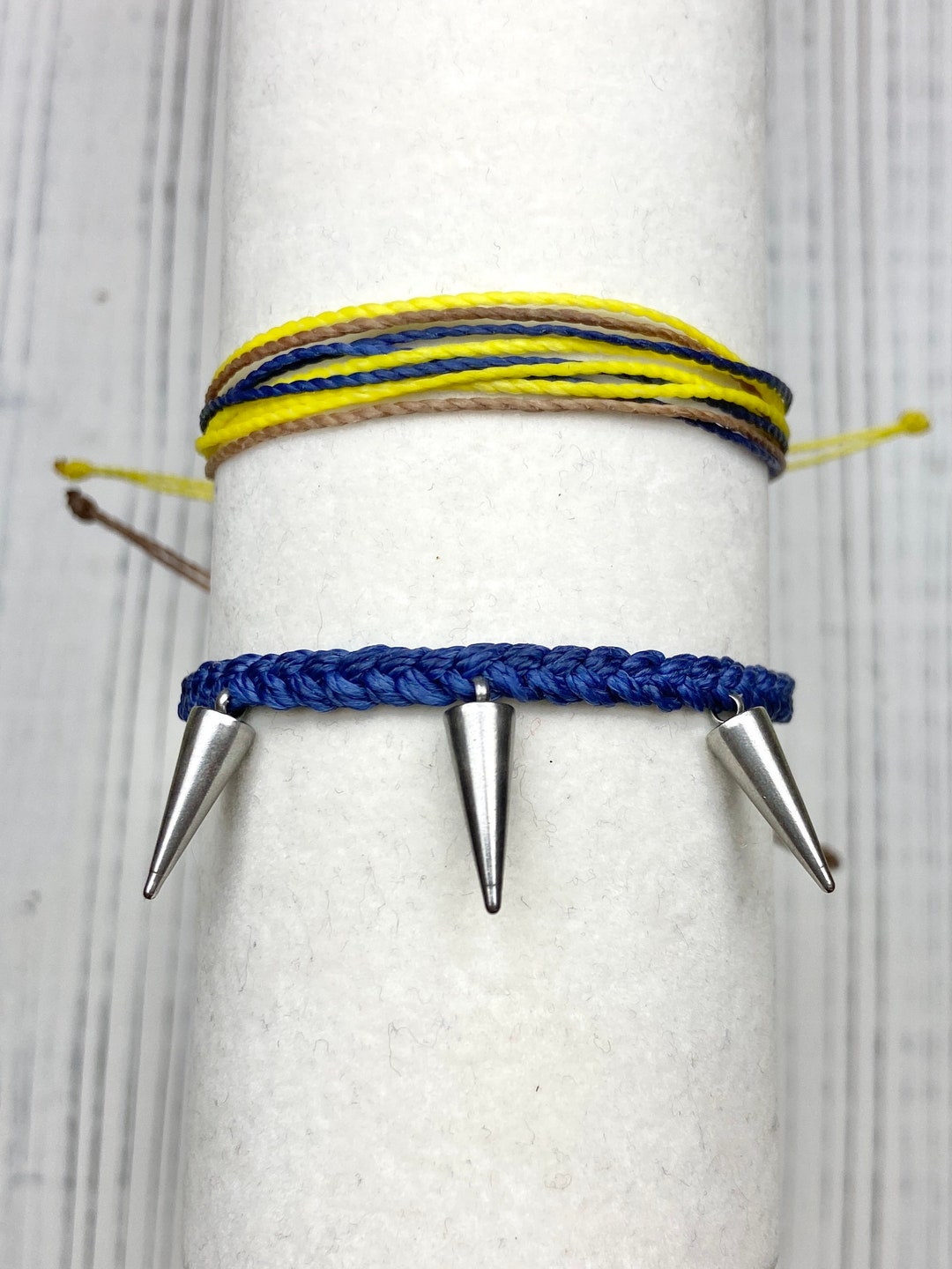 Wolverine Themed Bracelet Set - Etsy