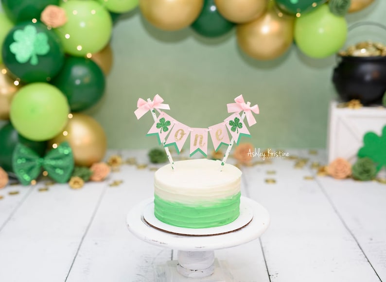 Lucky One Cake Topper: St Patrick's Day First Birthday Bunting - Etsy