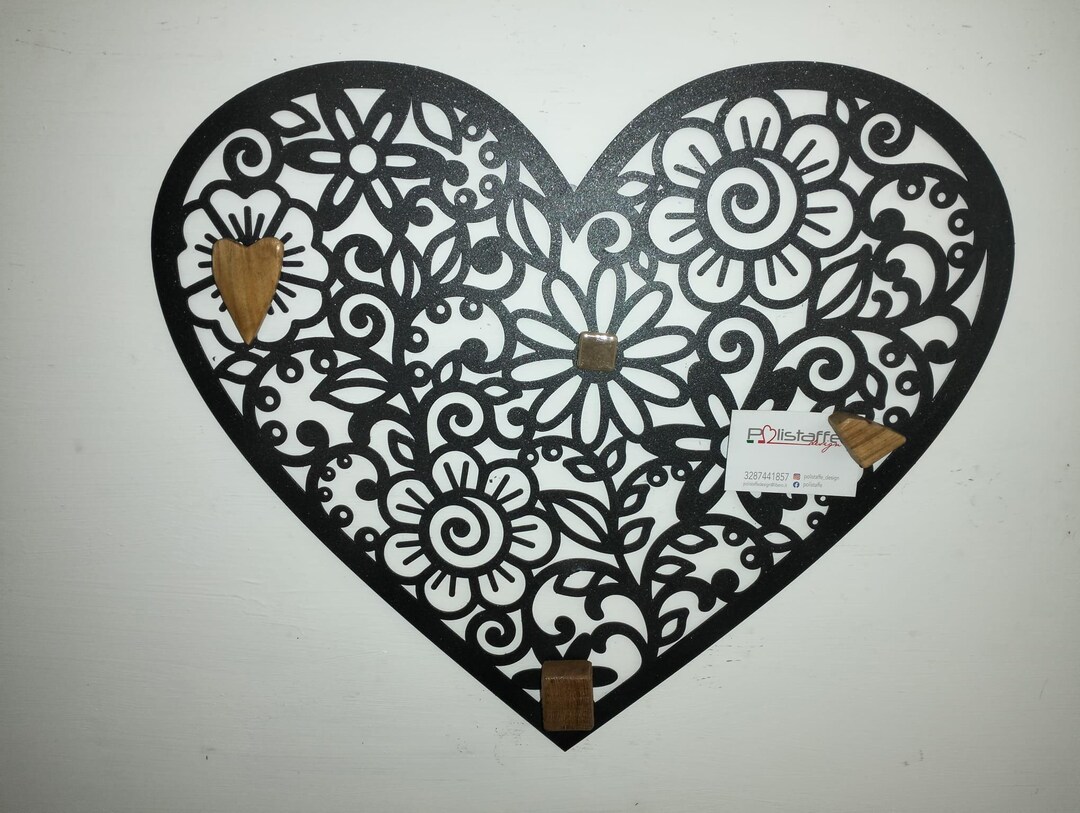 MAGNETIC HEART BOARD Metal Wall Decoration, Magnet Holder Decor - Etsy