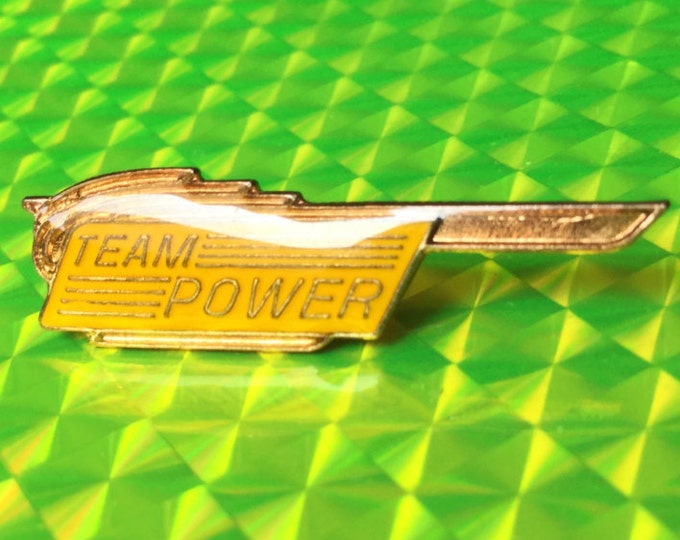 1980's Club Nintendo Pin! Official Subscriber 1st Year Yellow TEAM ...