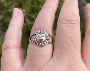 Sun Face Ring - Etsy