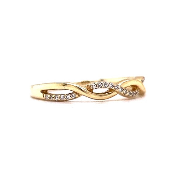 14K Yellow Gold Overlapping Diamond Wedding Band - Gem