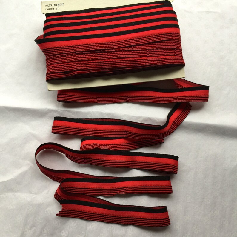 5 YARDS OF Vintage Ruffle Trim With Black and Red. Made in | Etsy