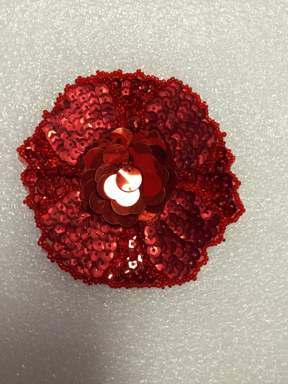 Red Sequin Flower Appliqué Patch, Appliqué. - Gem