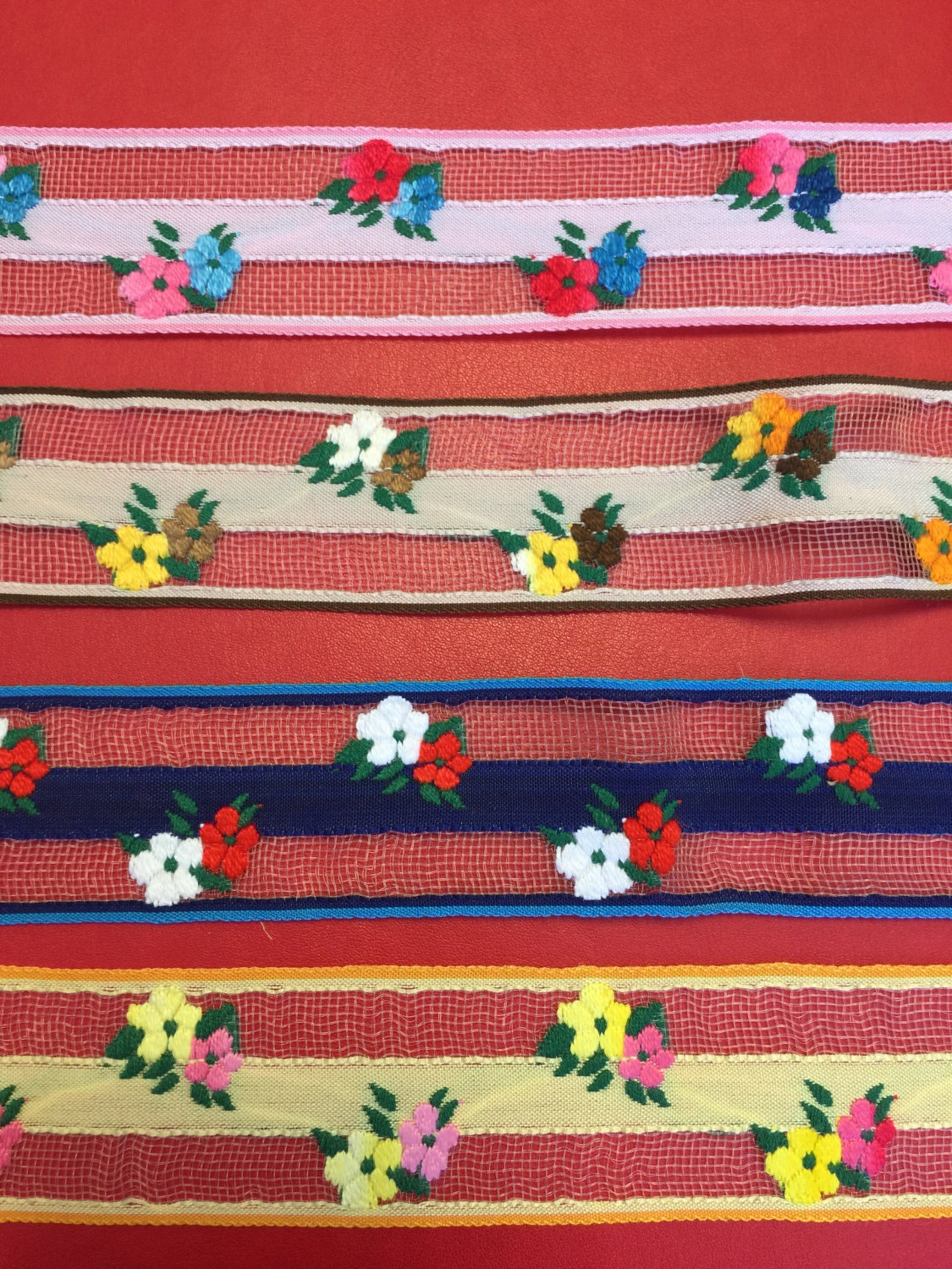 Floral Mesh Trim. 1 1/2 Wide. Sold by the Yard.made in - Etsy UK