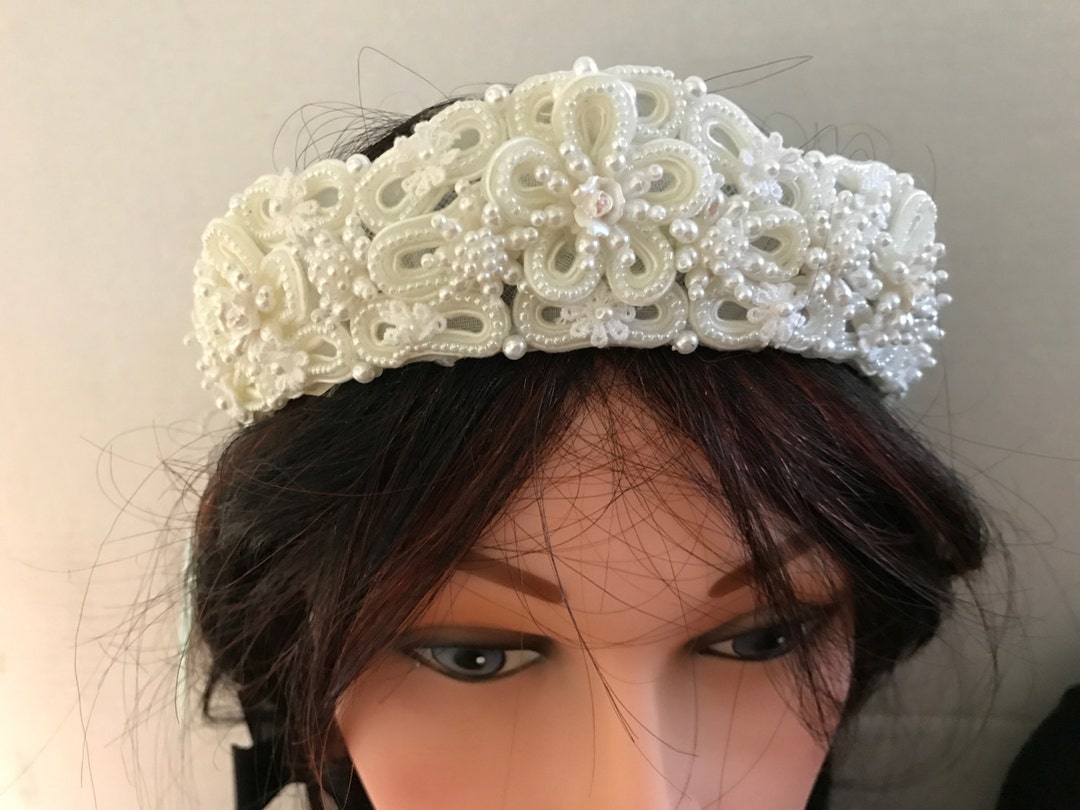 Pearl Beaded Tiara. Weddings Accessories, Hair Accessories, Wreaths ...