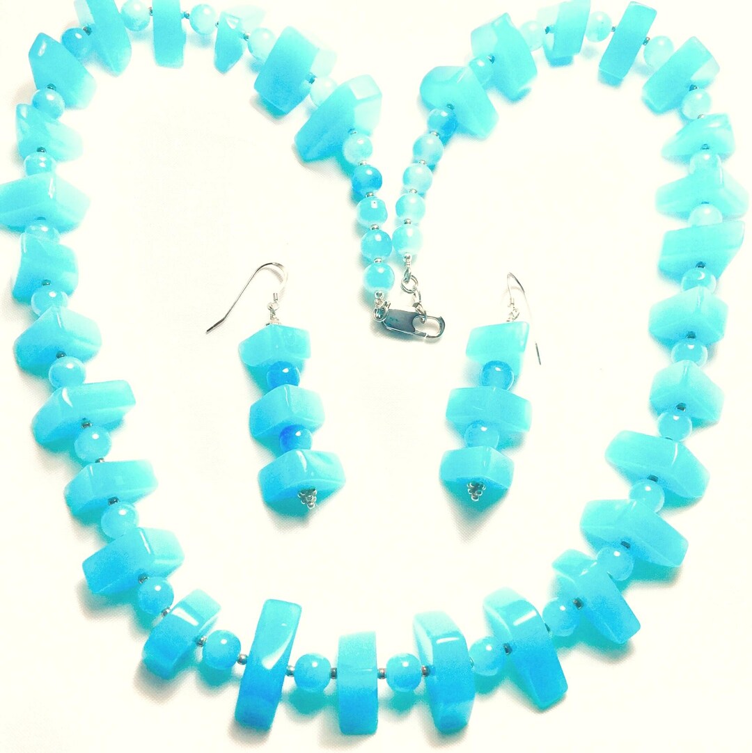 Take 10% off @checkout! Rare LUCITE TRIANGLES, Multi-sizes+adventure ...