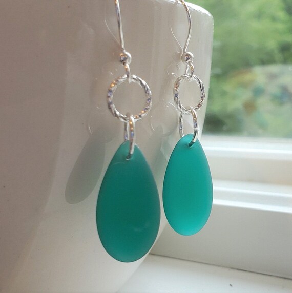 Etsy glass earrings store