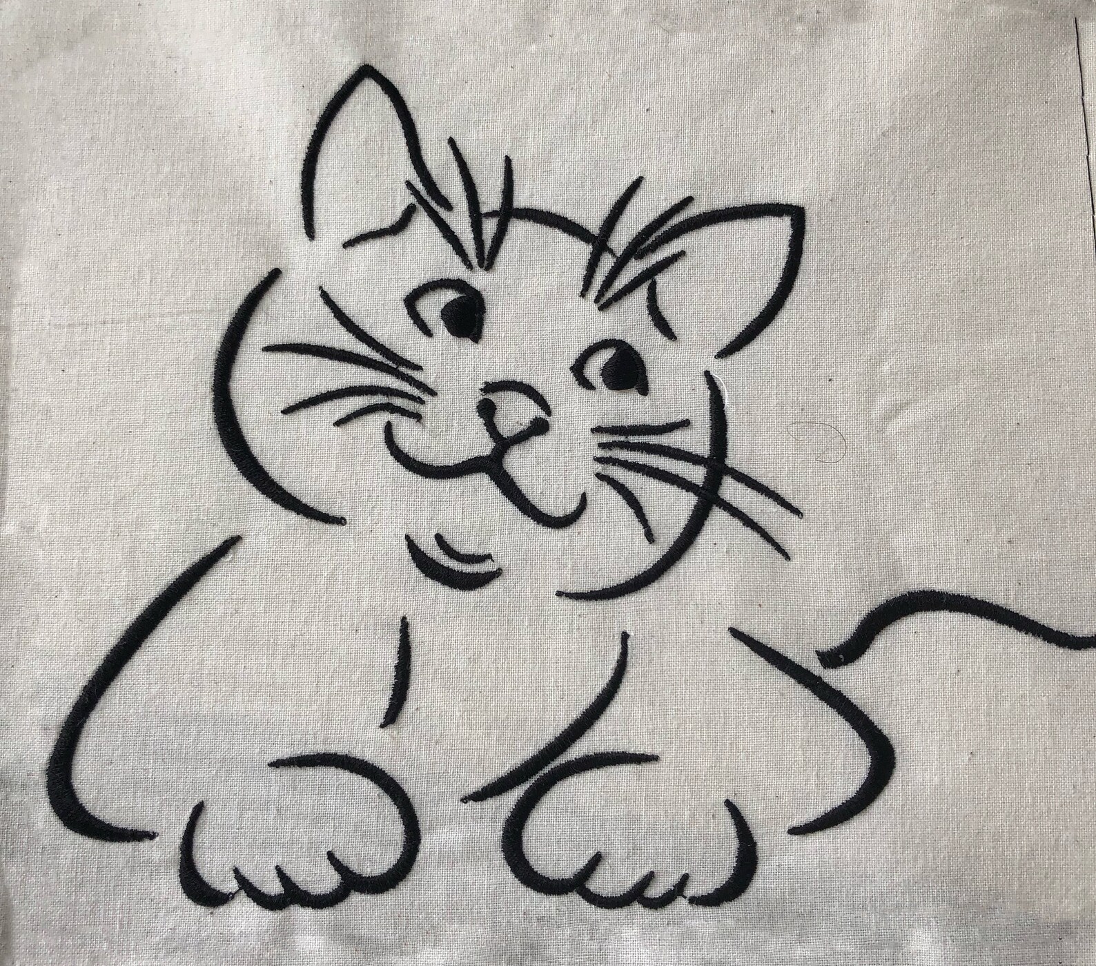 NNC Cat Outlines for the 4x4, 5x7 and 8x8 Hoop in All Popular Formats ...