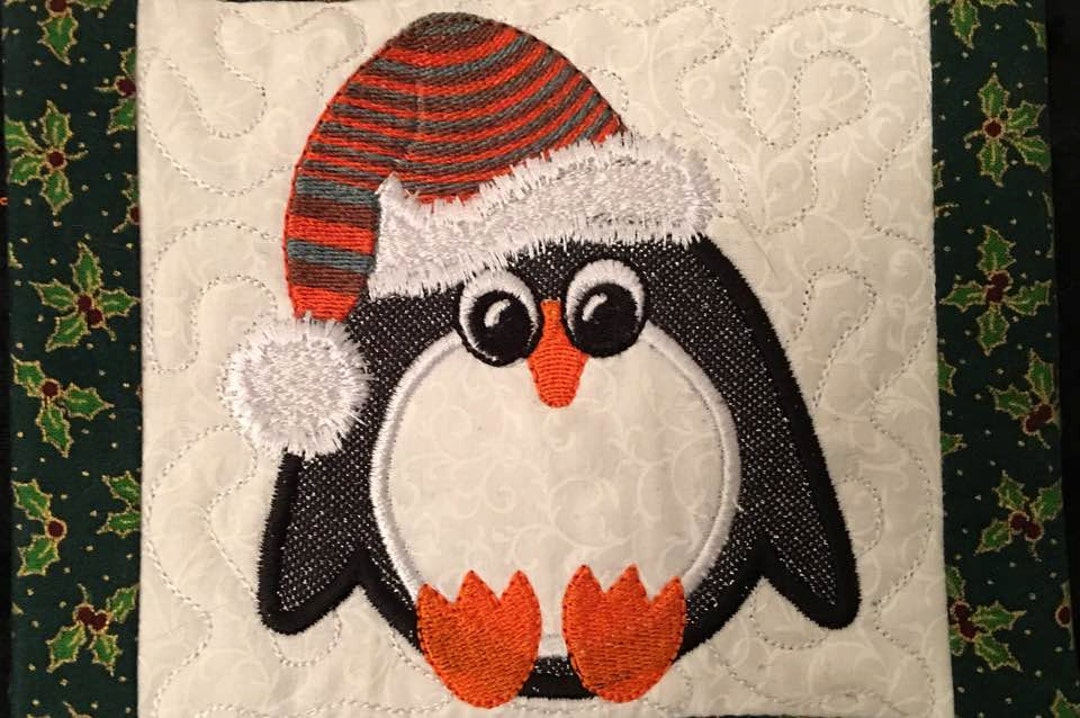 NNC ITH Christmas Penguin Mug Rug for the 5x7 Hoop in All Popular ...