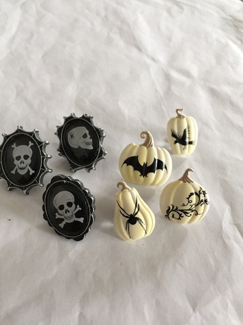 Halloween Pins - Etsy