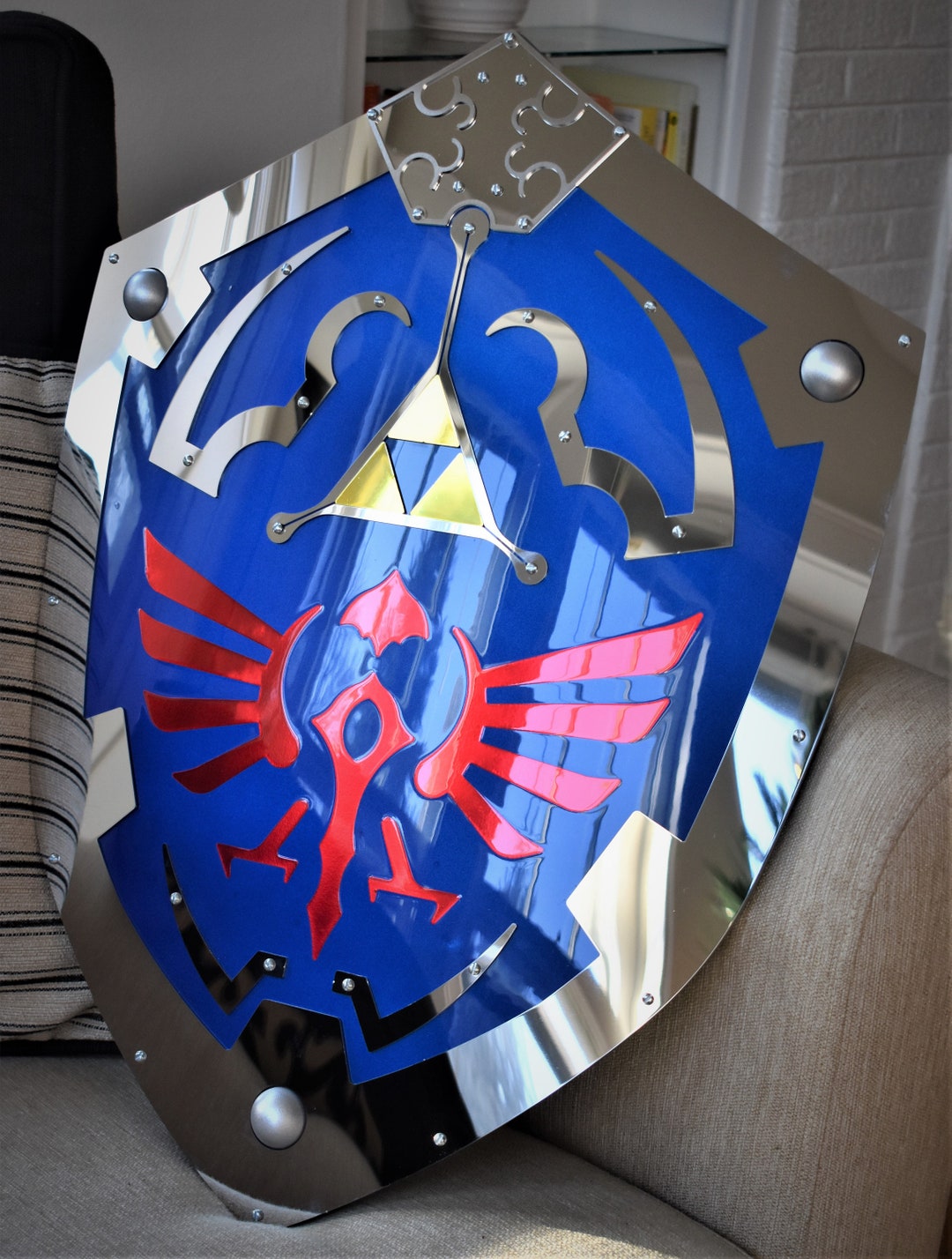 Hylian Shield - Twilight Princess - Steel-plated, Battle-ready Replica ...