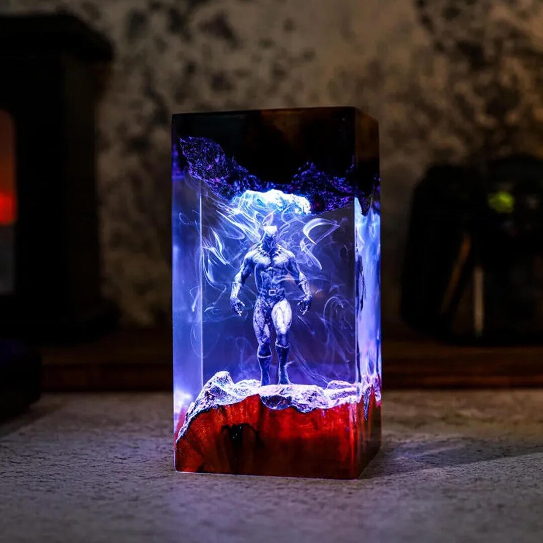 Black Panther Superhero Resin Lamp, Mar.vel Epoxy Lamp Resin Lamp ...