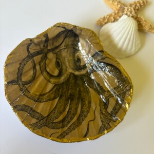Octopus Shell Trinket Holder, Ring Dish Decoupaged Sea Life Shell ...