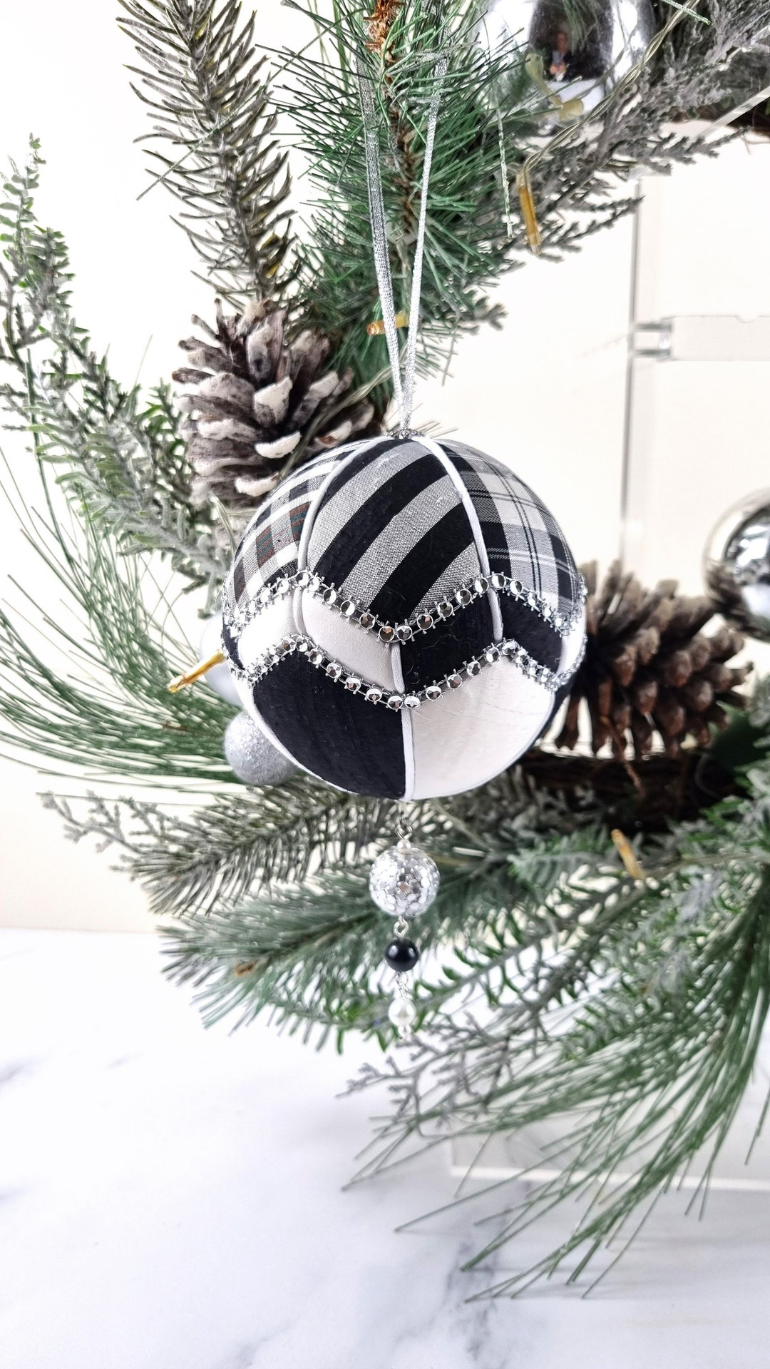 Xmas Tree Baubles, Unbreakable Christmas Tree Ornaments, Tartan Silk ...