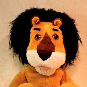 HUBERT THE LION Stuffed Animal - Etsy