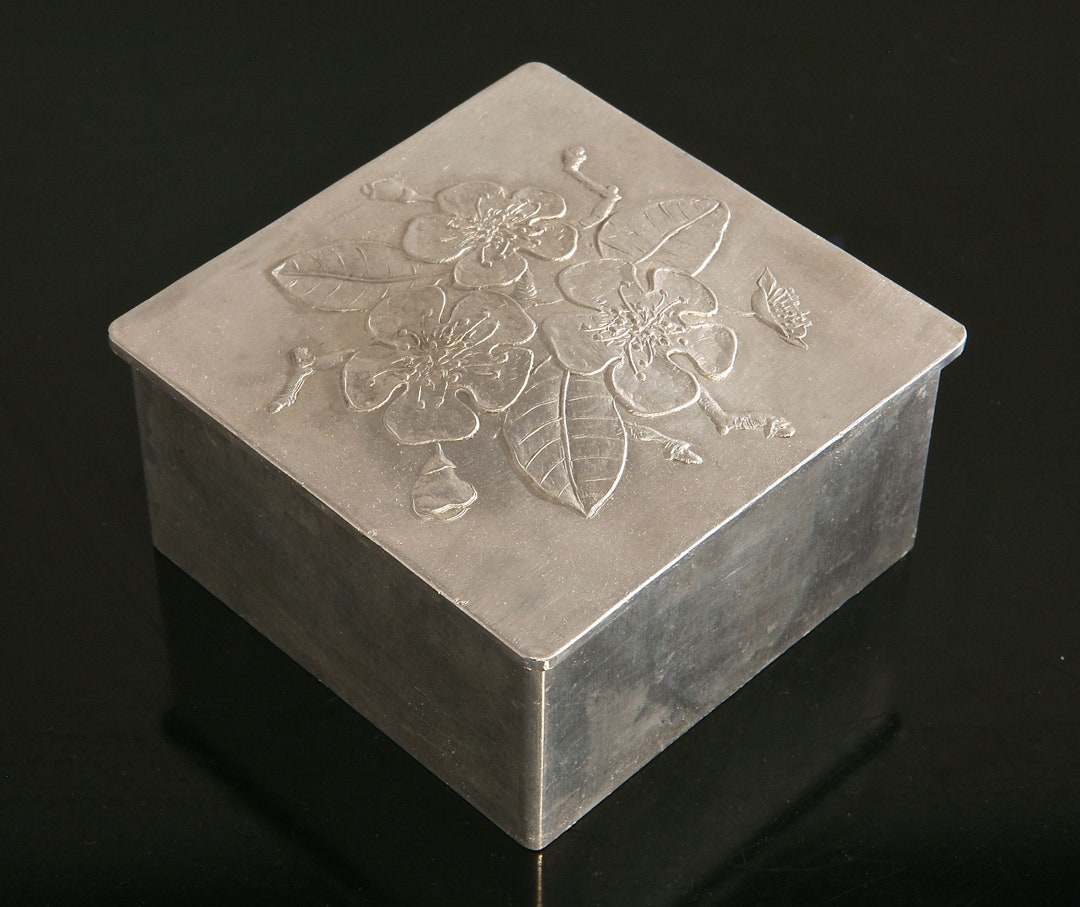 WENDELL AUGUST FORGE Lidded Pewter Box - Etsy