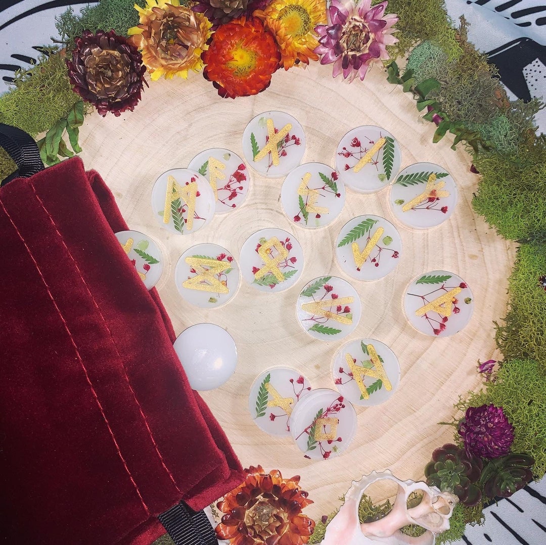 Yule Inspired 24 Piece Casting Rune Set Divination Tool - Etsy