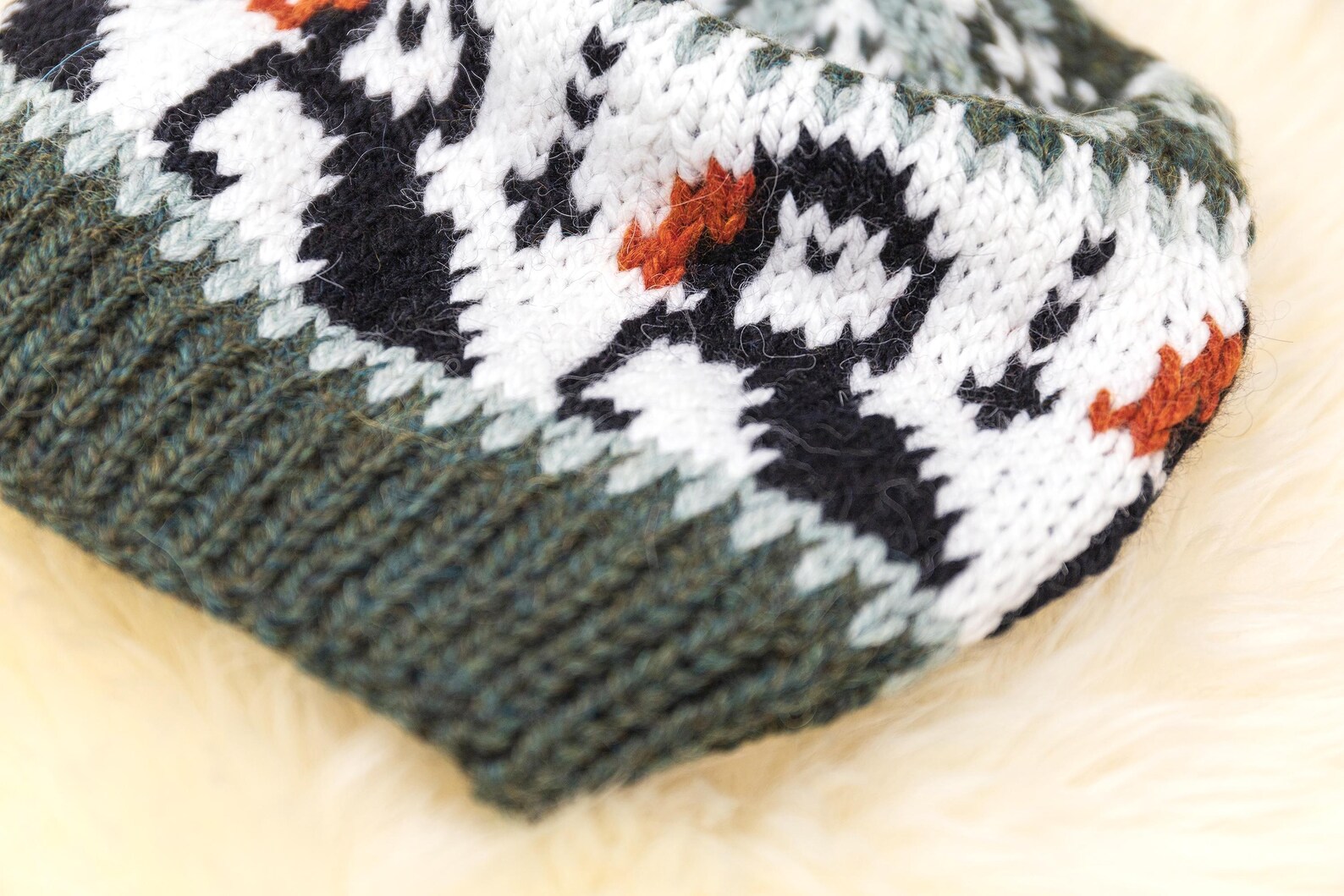 Puffin Hat Knitting Pattern PDF, Icelandic Bird Beanie for Adults ...
