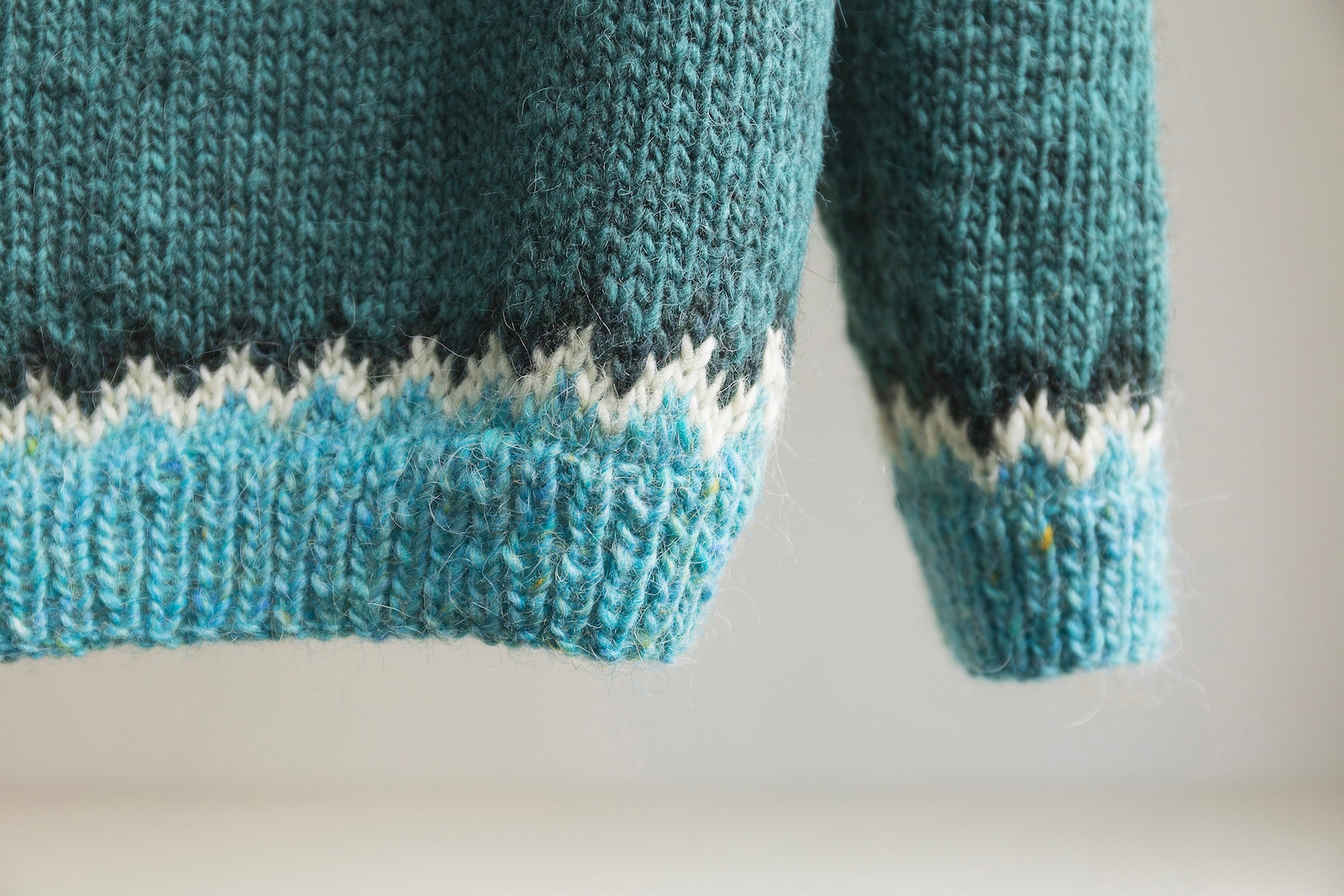 Puffin Birds Icelandic Lopapeysa Sweater Knitting Pattern PDF — Nordic ...
