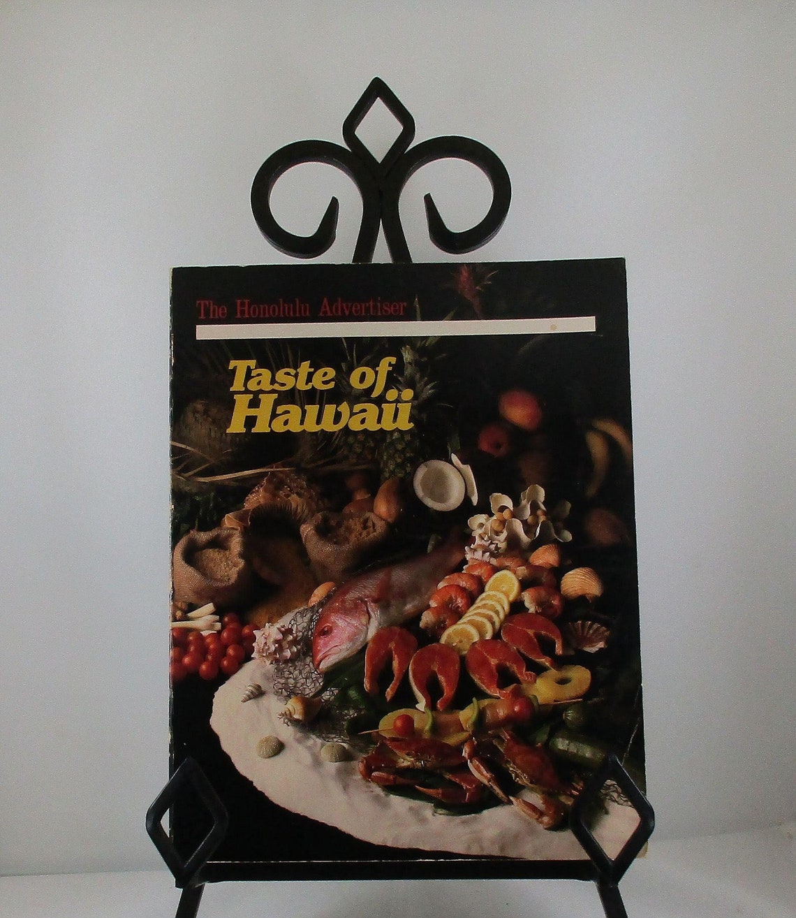 Taste of Hawaii A Cookbook by the Honolulu Advertiser A Hawaiian ...
